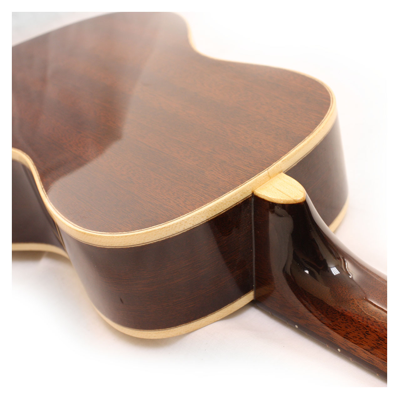 Baton Rouge UR4C Concert Solid Spruce Ukulele Family - Scayles Music